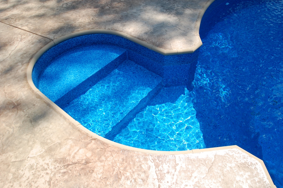 Special Features - Royal Palm Pools, Inc.